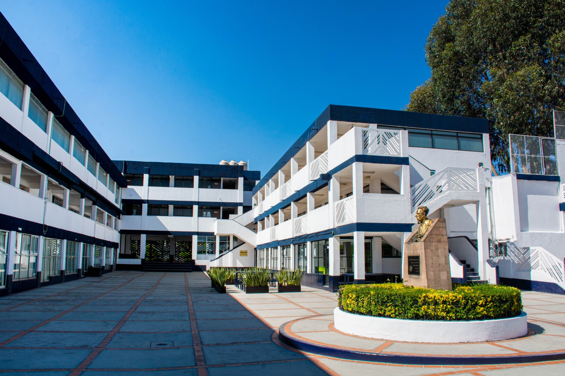 Plantel Quintana Roo | UIFT