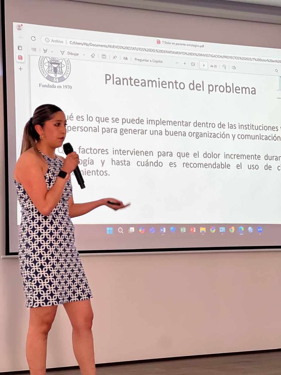 Coloquios de Investigación | UIFT